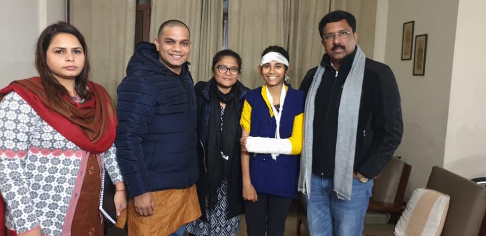 Sushmita Dev meets JNU's Aishe Ghosh; says "She is a brave girl & could ...