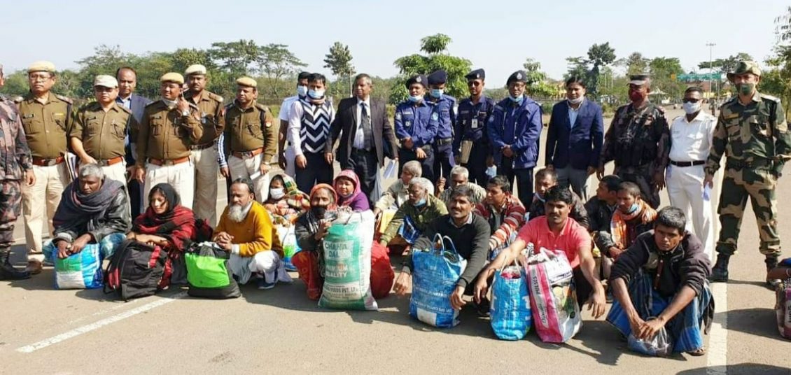 19 illegal immigrants return home via Sutarkandi border - Barak Bulletin