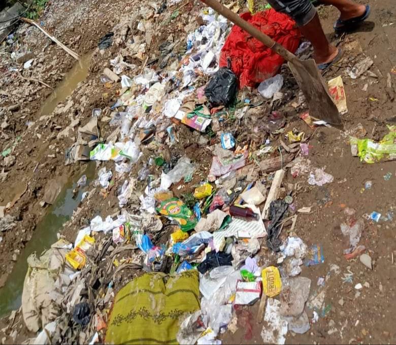 Residents of Silchar continue road side dumping; "Urge to avail door-to ...