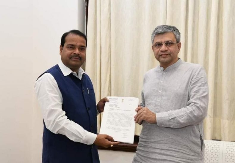 Kripanath Mallah meets Ashwini Vaishnav, urges Railway Minister to ...
