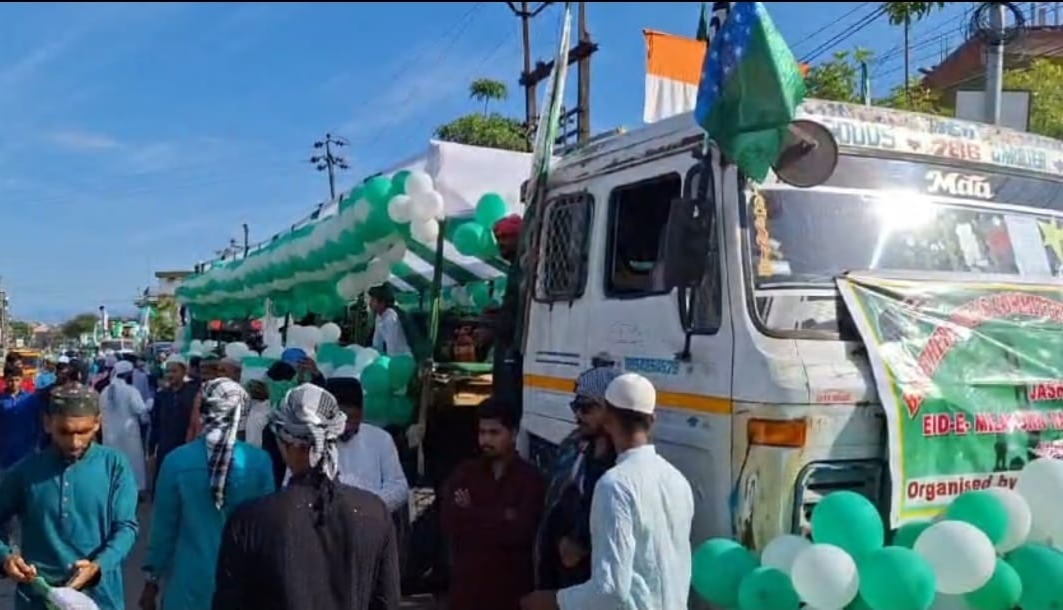 Silchar Celebrates Eid-e-Milad-un-Nabi with Grand Procession - Barak ...